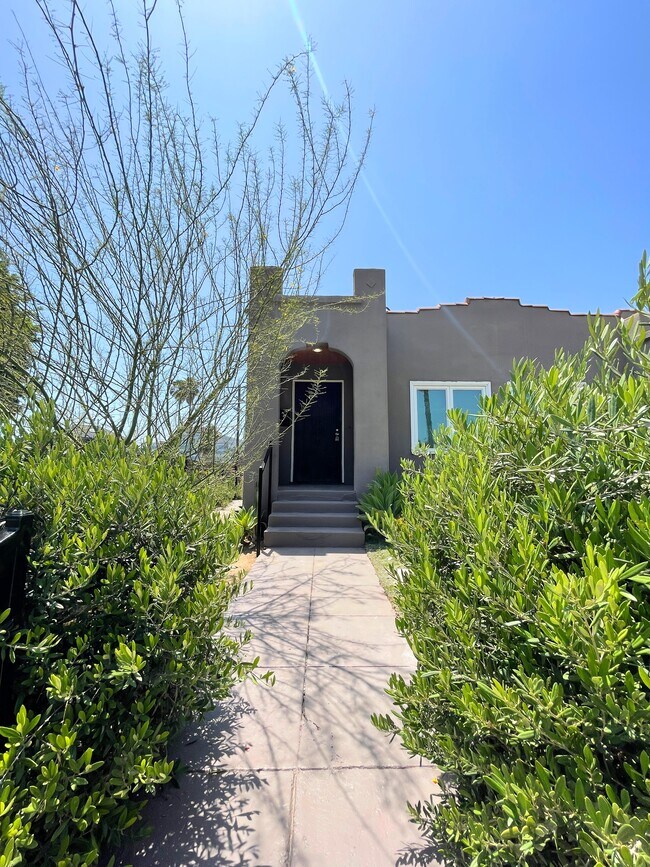 1501 N Commonwealth Ave - 1501 N Commonwealth Ave Los Angeles CA 90027 ...