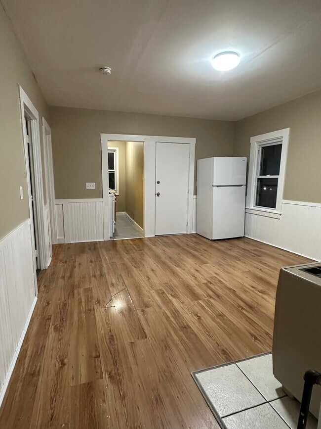 119 Division St - 119 Division St New Bedford MA 02744 | Apartment Finder