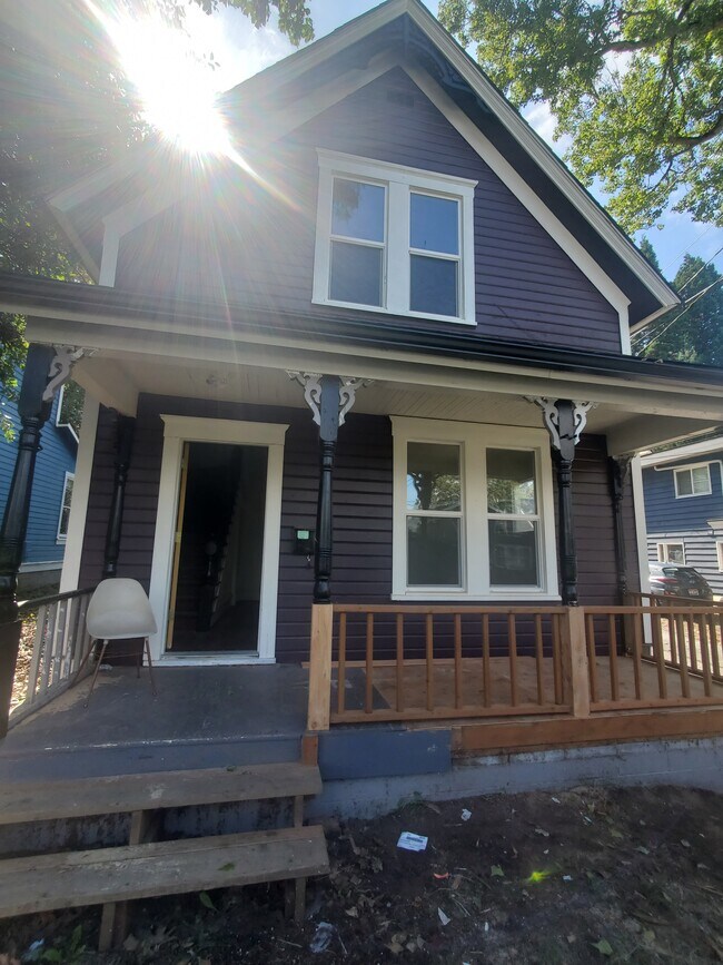 612 E Myrtle St - 612 E Myrtle St Bellingham WA 98225 | Apartment Finder