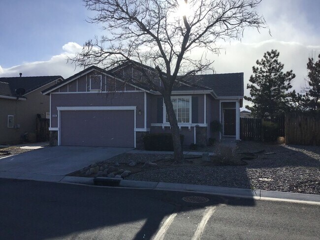 Beautiful Three Bed Two Bath Home Availabl... - 344 Royal Troon Dr ...