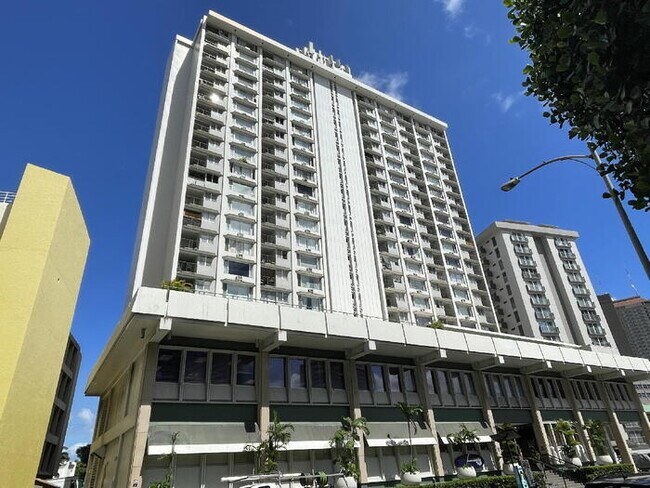 PACIFIC GRAND studio, sec, A/C, pool, pkg ... - 747 Amana St Honolulu ...
