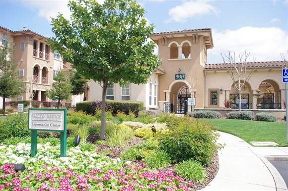Falcon Bridge at Gale Ranch - San Ramon, CA | Apartment Finder