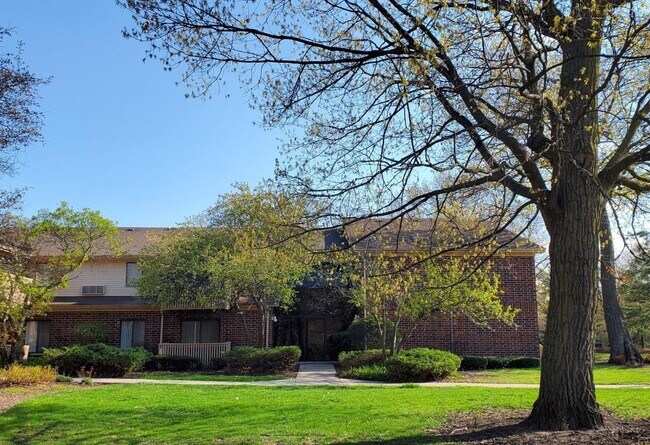 33601 N Royal Oak Ln - 33601 N Royal Oak Ln Gages Lake IL 60030 ...