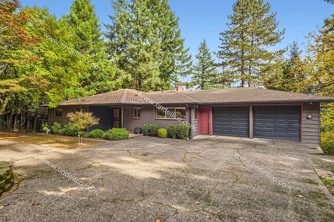 Charming SW Portland Home with Unmatched C... - 10648 SW 41st Ave ...