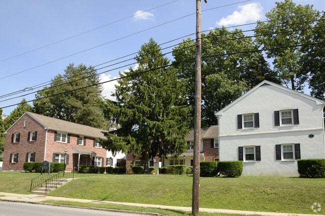 Marshall Manor - 50 W Marshall St West Chester PA 19380 | Apartment Finder