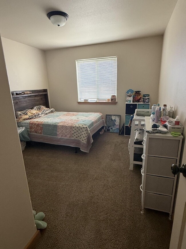 "Spacious 3-Bed & 2.5 Baths in 1700 Sq Ft!" - 360 Adeline Dr Stanley ND ...