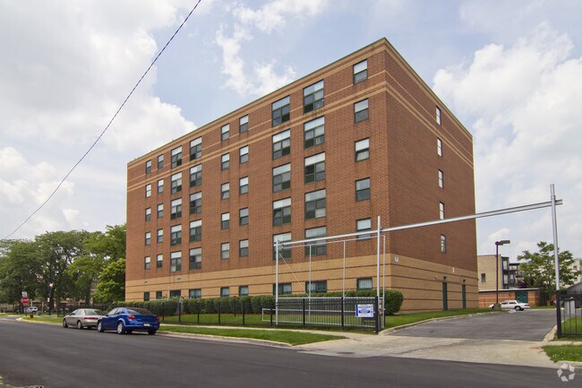 Grant Village - 4161 S Drexel Blvd Chicago IL 60653 | Apartment Finder