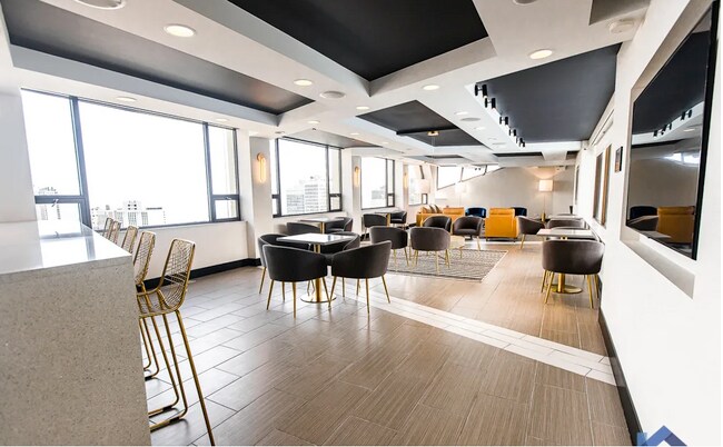 2 E Oak St - 2 E Oak St Chicago IL 60611 | Apartment Finder