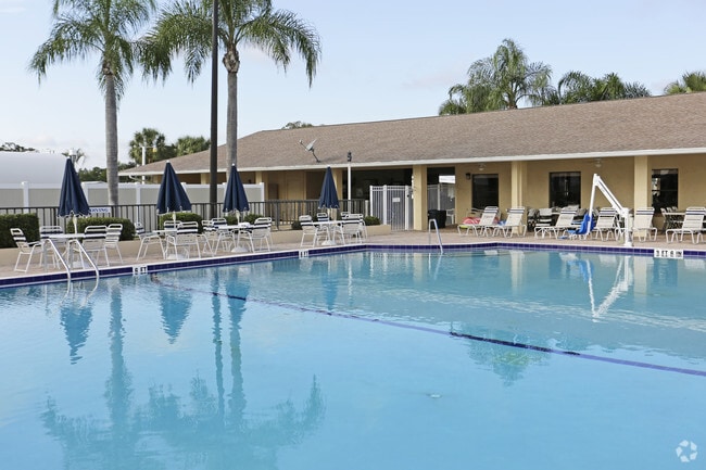 Buttonwood Bay RV Resort - Sebring, FL | Apartment Finder