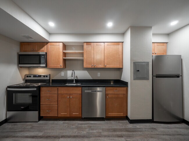 Whitney Hall Apartments - 418 Whitney Ave Pittsburgh PA 15221 ...