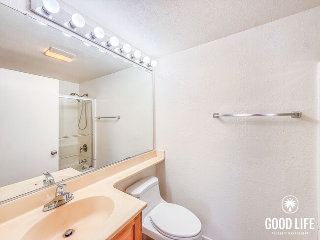Spacious 2BD/2.5BA Home in UTC with Dual En-Suite Baths, Private ...