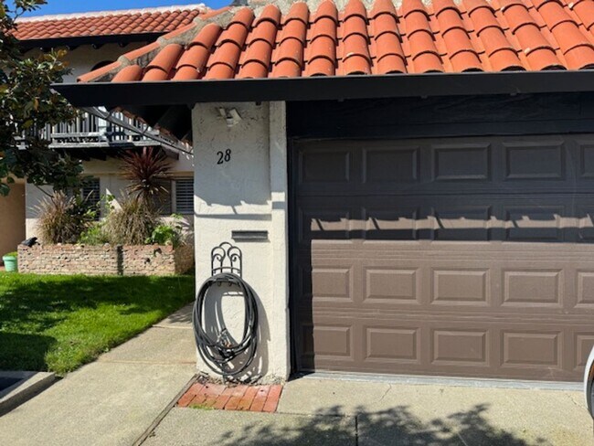 Fully Remodeled 4 Bedroom Unit Available Now! - 28 Grande Paseo San ...