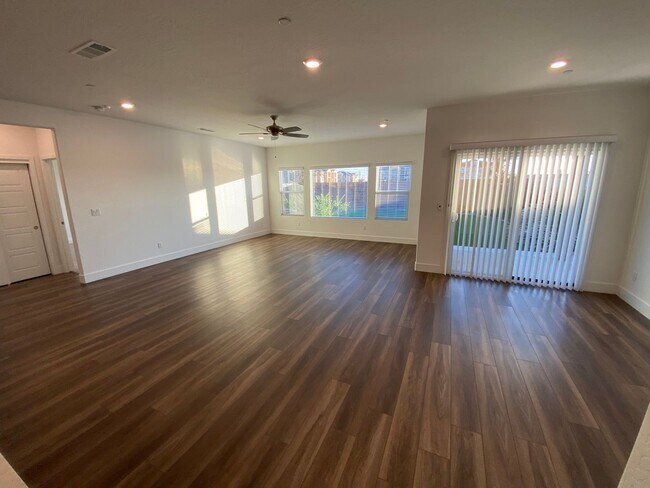 River Island Ranch home built by Lennar Av... - 113 E Tyler Ave Visalia ...