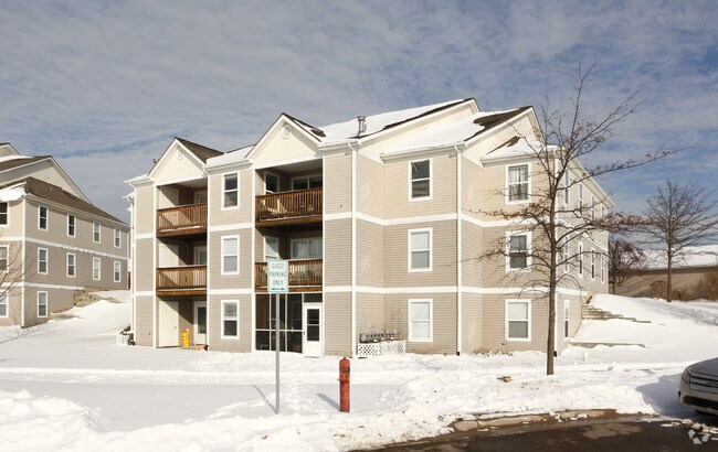 Weatherstone - 1539-1791 Weatherstone Dr Ann Arbor MI 48108 | Apartment ...