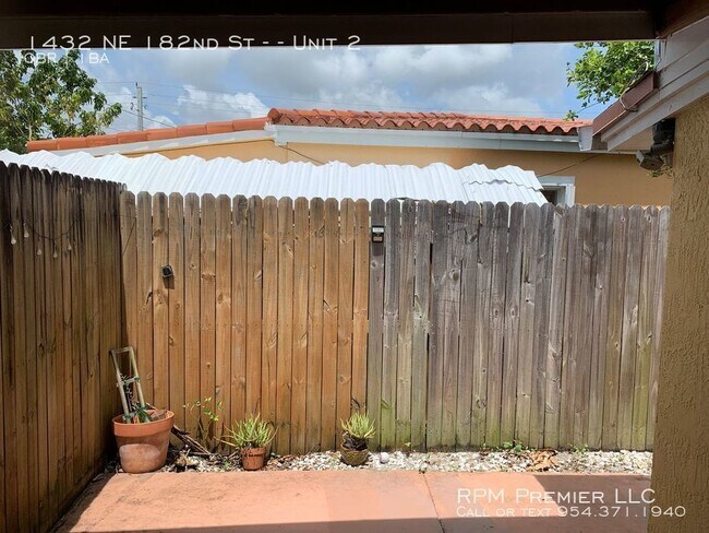 Efficiency in North Miami Beach - 1432 NE 182nd St North Miami Beach FL ...