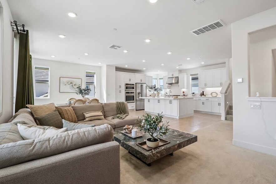 210 Tank - 210 Tank Irvine CA 92618 | Apartment Finder