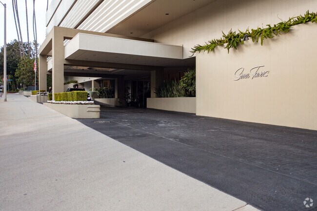 Sierra Towers - 9255 Doheny Rd West Hollywood CA 90069 | Apartment Finder