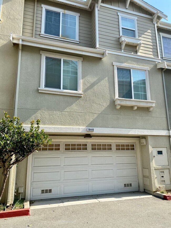Modern Tri-Level Townhouse - 18440 Jade Ln Morgan Hill CA 95037 ...