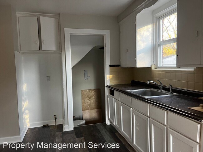 3 br, 1 bath House - 12716 Grandmont - 12716 Grandmont Rd Detroit MI ...