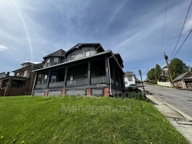 401 N Fairview St - 401 N Fairview St Lock Haven PA 17745 | Apartment ...