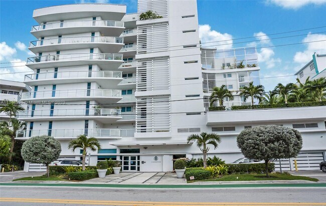 9821 E Bay Harbor Dr - 9821 E Bay Harbor Dr Bay Harbor Islands FL 33154 ...