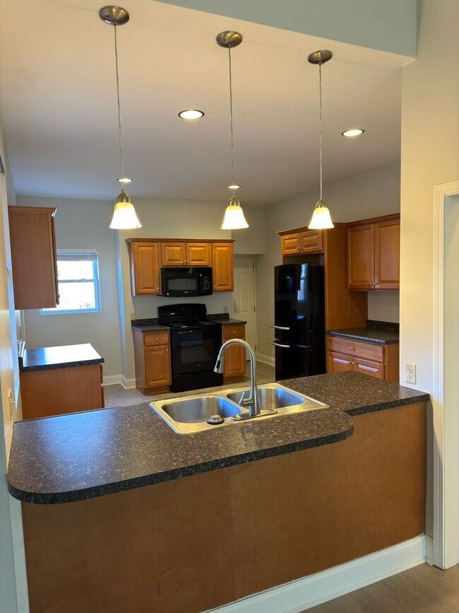 Spacious 4BD 2BA House in Pittsburgh! - 1419 Sedgwick St Pittsburgh PA ...