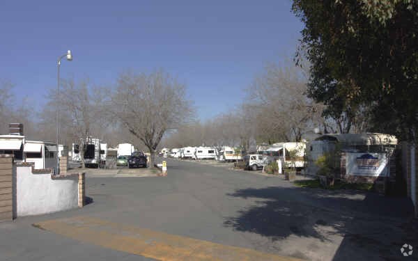 Diamond Valley Rv Resort - 344 N State St San Jacinto CA 92583 ...