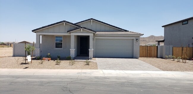 Casa Vista 4 bed, 3 bath NEWER home - 2065 E Brooklyn Dr Casa Grande AZ ...