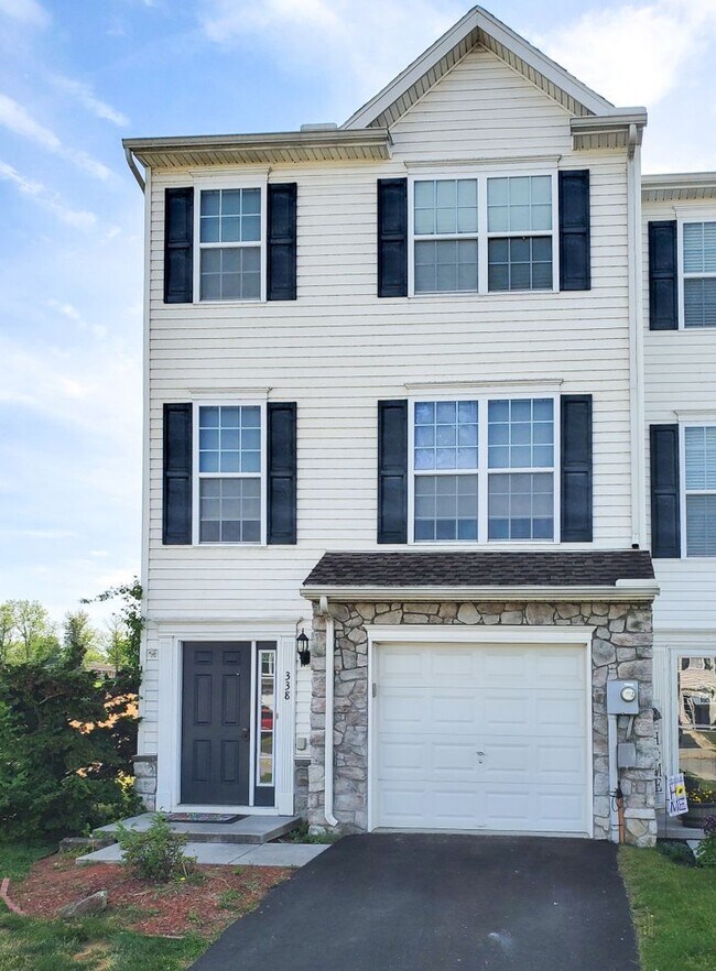 End unit townhome - 338 Cape Climb York PA 17408 | Apartment Finder