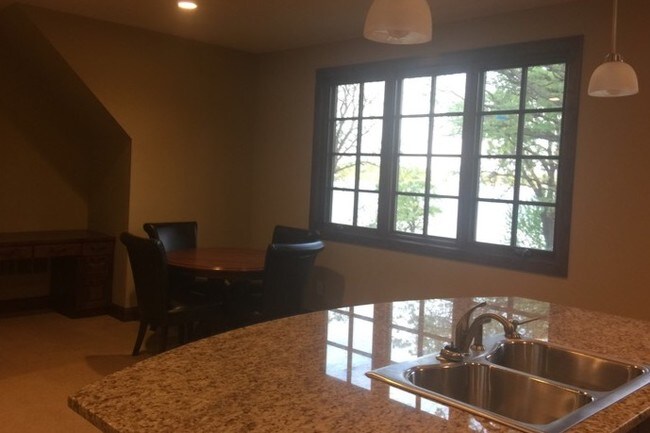 5277 Hodgson Rd - 5277 Hodgson Rd Shoreview MN 55126 | Apartment Finder