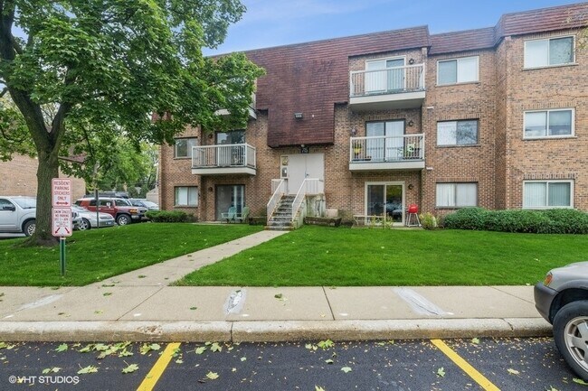 715 W Central Rd - 715 W Central Rd Mount Prospect IL 60056 | Apartment ...