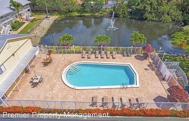 2 br, 2 bath House - 4611 Bayshore Drive O-4 - 4611 Bayshore Dr Naples ...