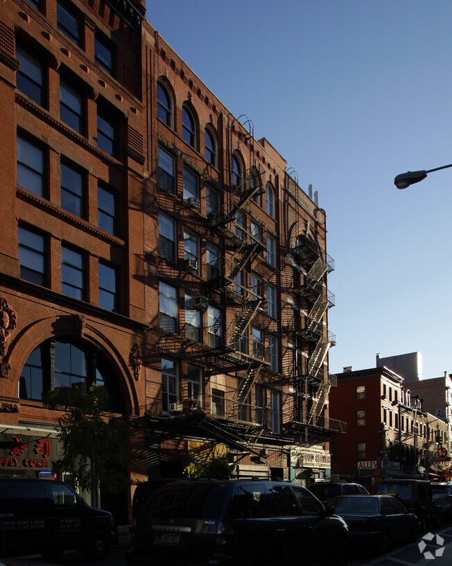 182-184 Grand St - 182-184 Grand St New York NY 10013 | Apartment Finder