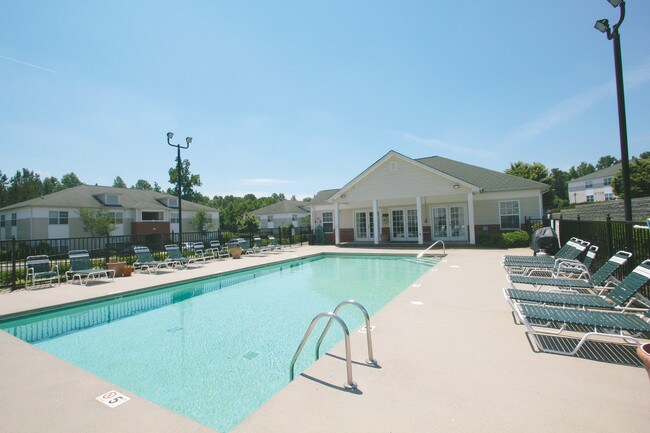 Lawyers Ridge - 5310 McAlpine Glen Dr Charlotte NC 28227 | Apartment Finder