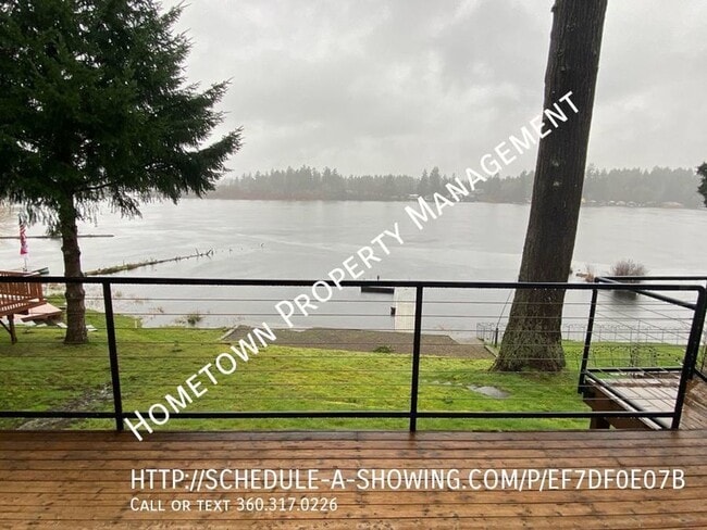 Waterfront Rambler on Pattison Lake! Avail... - 7516 Fair Oaks Rd SE ...