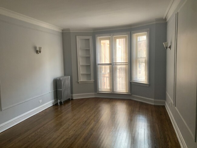 2913 E 78th St - 2913 E 78th St Chicago IL 60649 | Apartment Finder