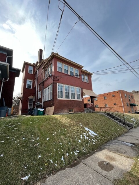 424 Ross Ave - 424 Ross Ave Pittsburgh PA 15221 | Apartment Finder