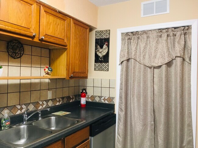 210 Pelham Rd - 210 Pelham Rd Fort Walton Beach FL 32547 | Apartment Finder