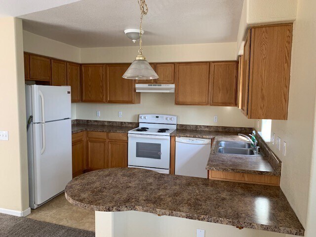 Spacious 2 Bedroom Upstairs Condo - 619 Elko Ave Reno NV 89512 ...