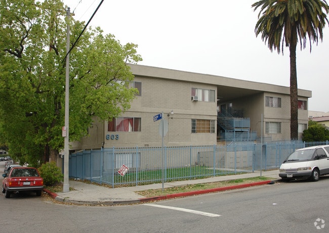 603 N New Hampshire Ave - 603 N New Hampshire Ave Los Angeles CA 90004 | Apartment Finder
