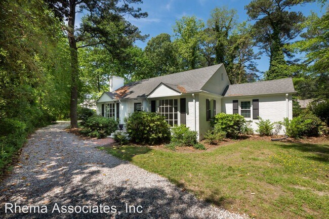 2 br, 2 bath House - 164 Pinewood Road - 164 Pinewood Rd Virginia Beach ...