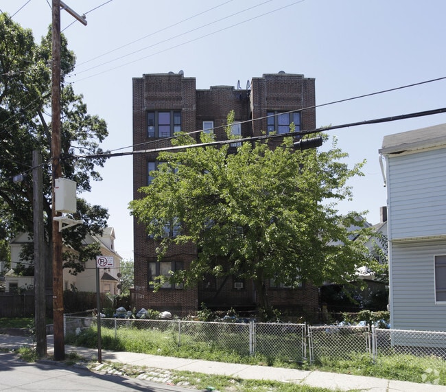 Nameoke Street - 1124 Bayport Pl Far Rockaway NY 11691 | Apartment Finder