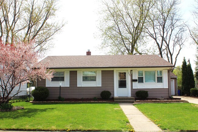 3123 Chadwick Dr - 3123 Chadwick Dr Rockford IL 61109 | Apartment Finder