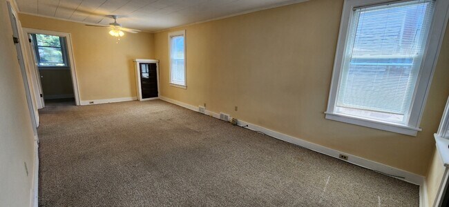 1528 Park Blvd - 1528 Park Blvd Pittsburgh PA 15216 | Apartment Finder