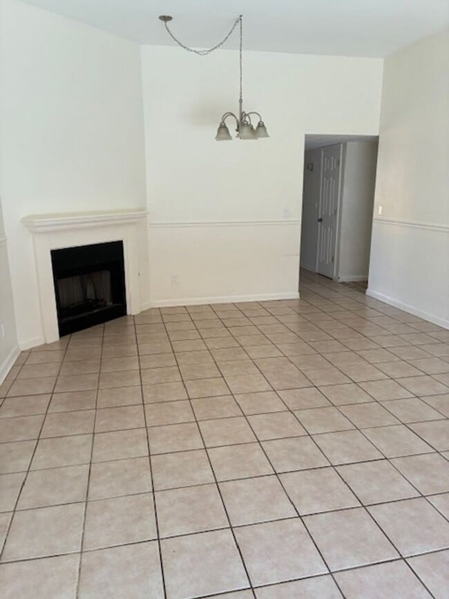 River and Oracle - Washer Dryer in Unit - Single Story - 4971 N Vía ...