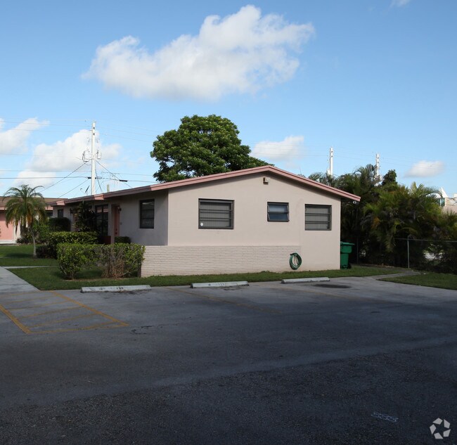 14250-14260 SW 88th Ave - 14250-14260 SW 88th Ave Miami FL 33176 ...