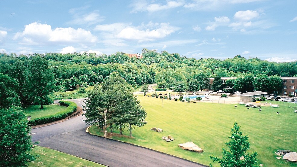 Alcoma on the Green - 225 Alcoma Blvd Pittsburgh PA 15235 | Apartment ...