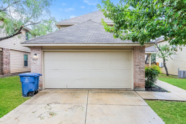 Ashley Heights - 8927 Bonnie Butler, San A... - 8927 Bonnie Butler San ...