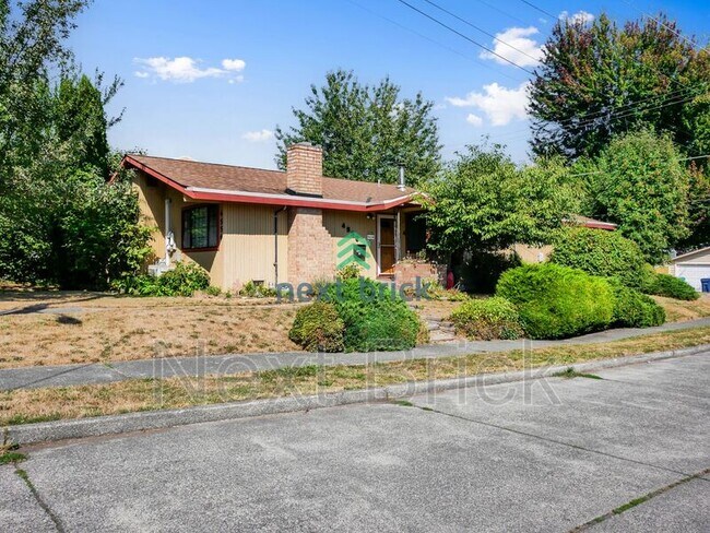 4556 50th Ave SW - 4556 50th Ave SW Seattle WA 98116 | Apartment Finder