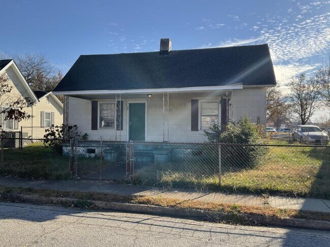 24 Webb Street - 24 Webb St Greenville SC 29605 | Apartment Finder